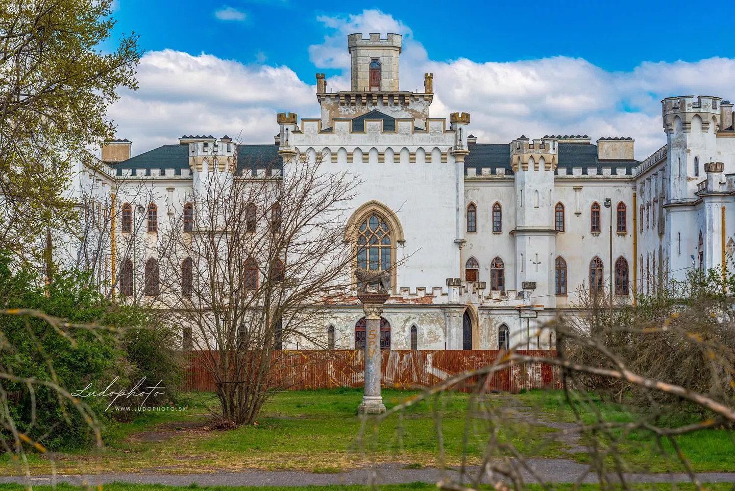 Kaštieľ Rusovce - Otv.hodiny, Cenník, Parkovanie, Mapa