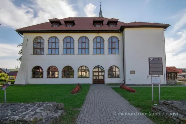 Tripolitana - Kaštieľ Stropkov - Otv.hodiny, Cenník, Parkovanie, Mapa